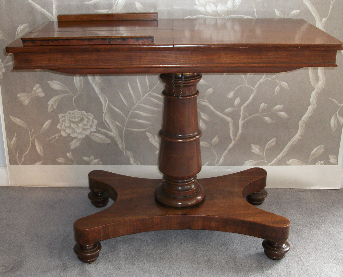 Adjustable Reading Table or Duet Stand