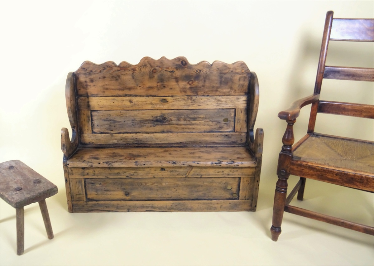 Antique Child Settle Chair