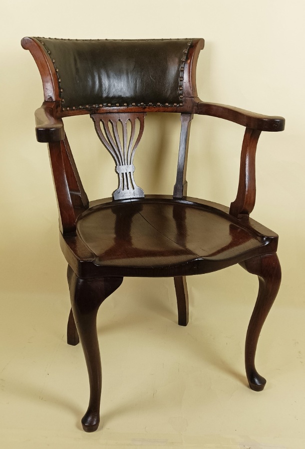 Antique Desk Chair Australia at Helene Winkleman blog